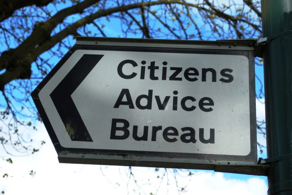 TCI Friday: Signs, Signs, Everywhere Are Signs – The Cycling Independent